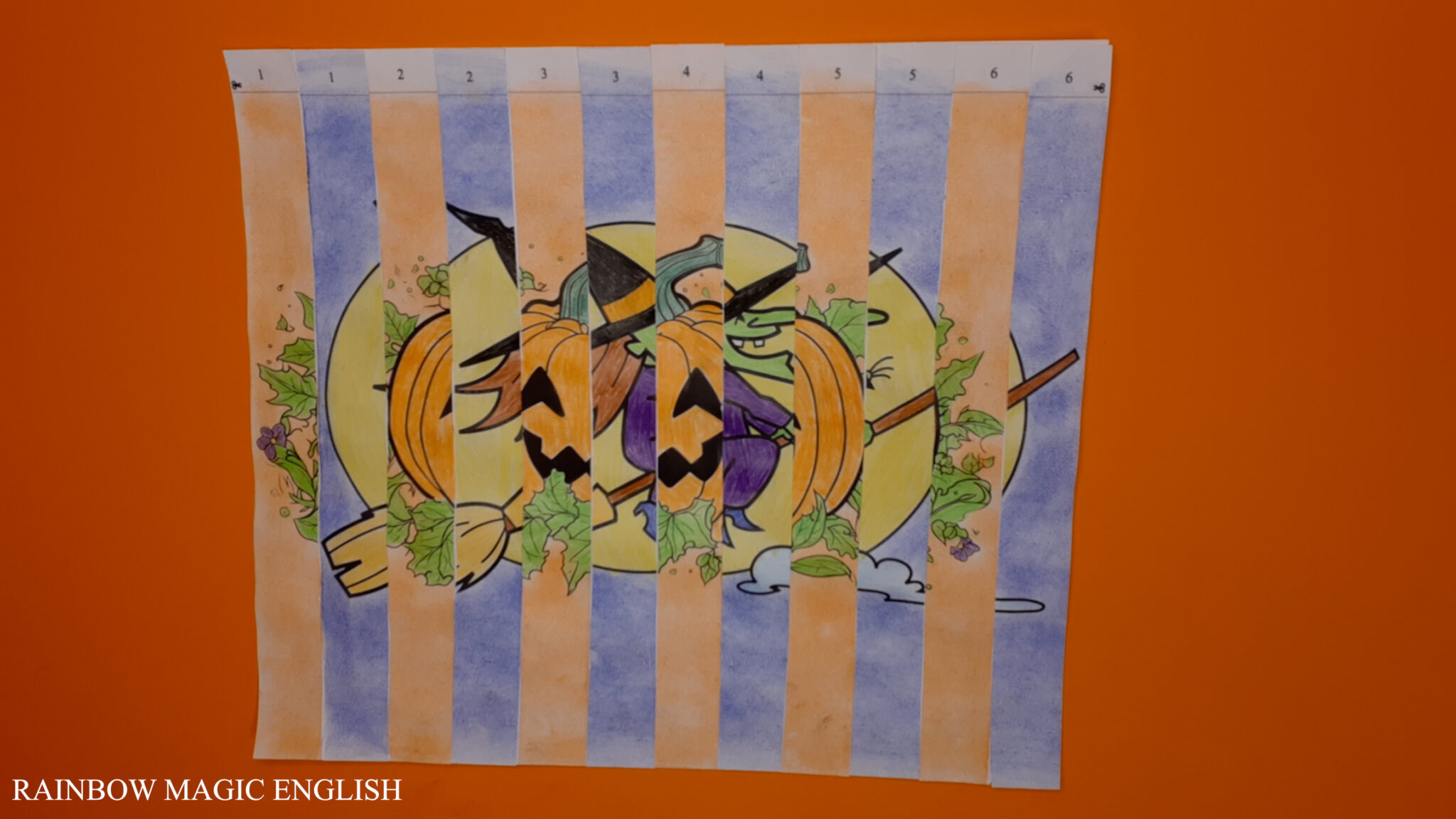 AGAMOGRAPH di HALLOWEEN – Rainbow Magic English